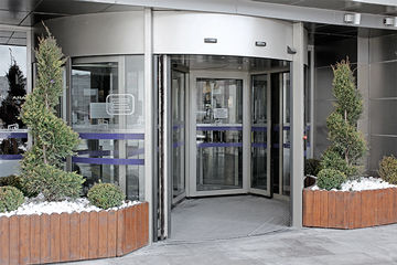 Automatic revolving doors | GEZE